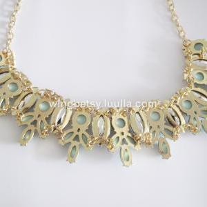 Leaf-shaped Diamond Pendant Female Necklace on Luulla